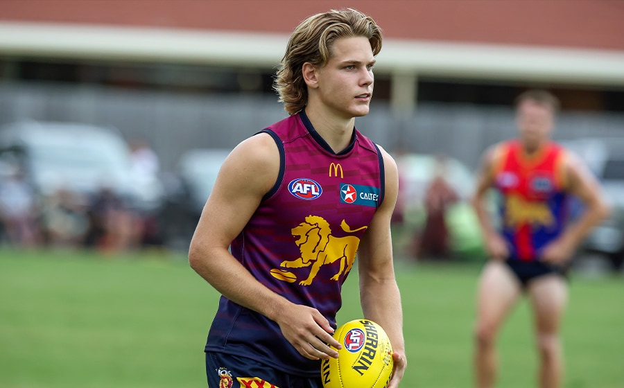 Ashcroft Shining Alongside Star Mids