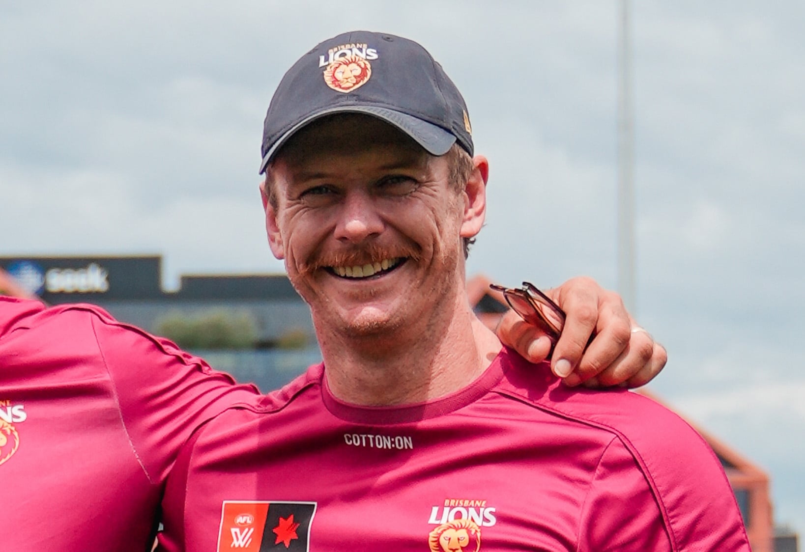 Davis to depart den to Crows