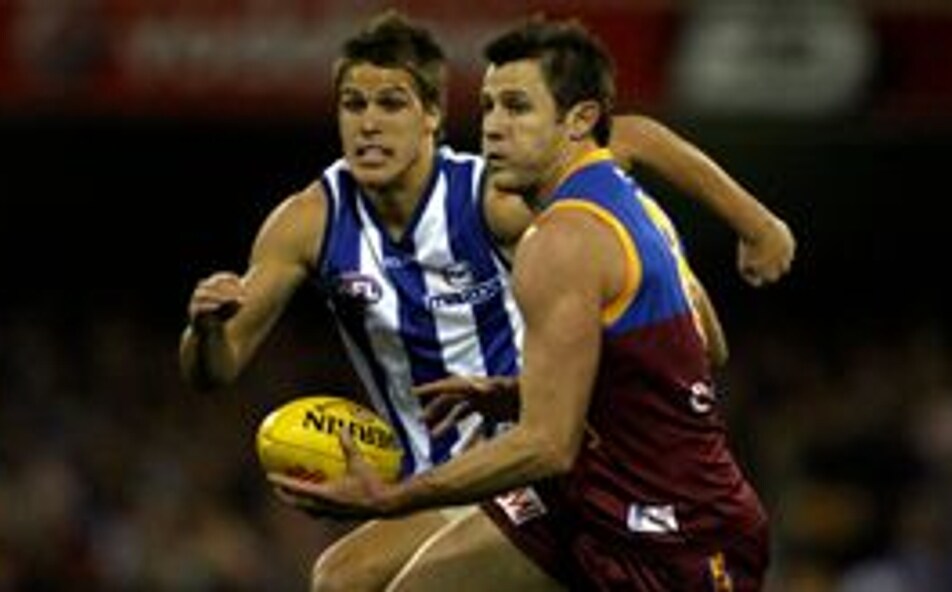 Brisbane Lions roar toward finals