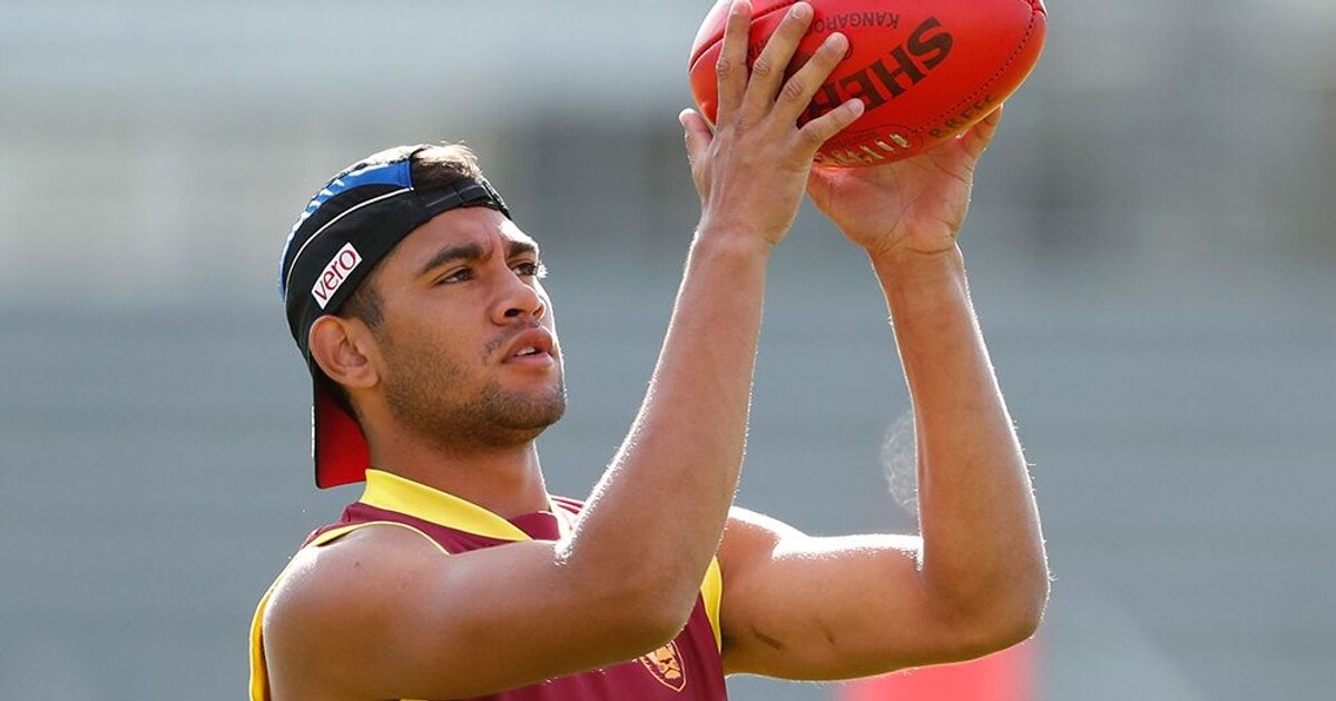 Team: Cox to make debut against Tigers