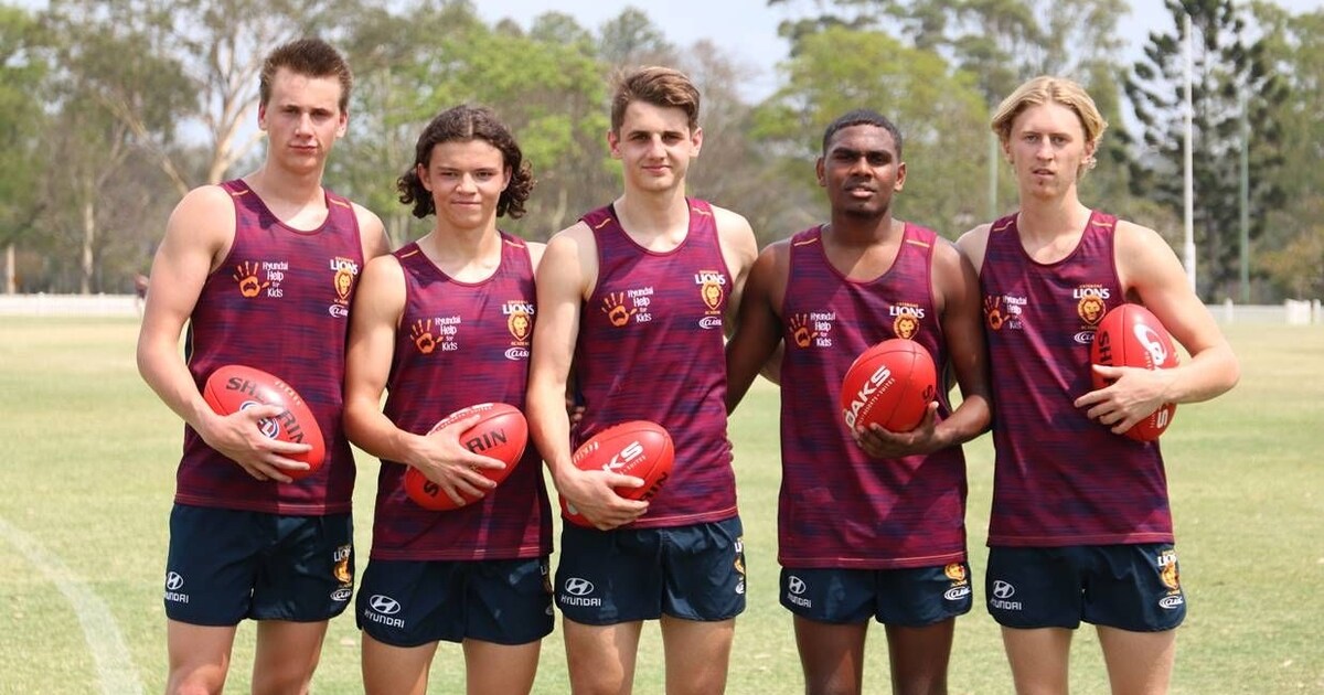 Seven Academy players gifted opportunity to train with professionals