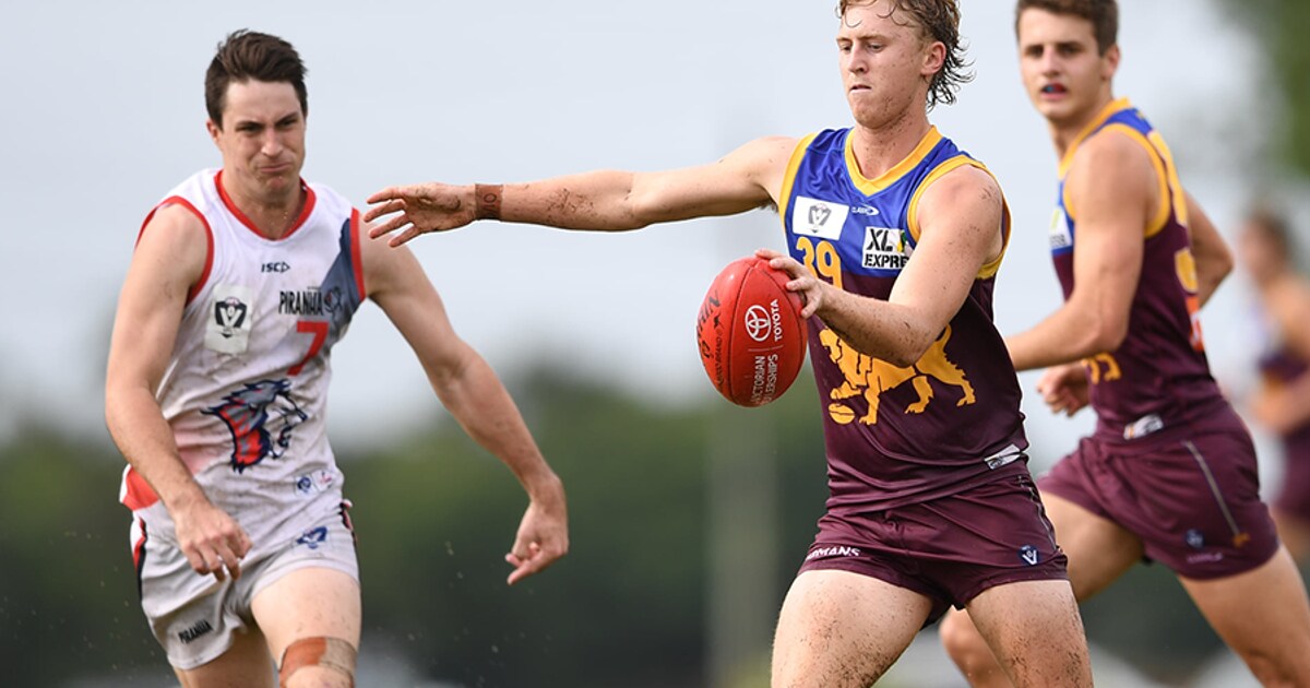 Carter Michael Catching Coach's Eye