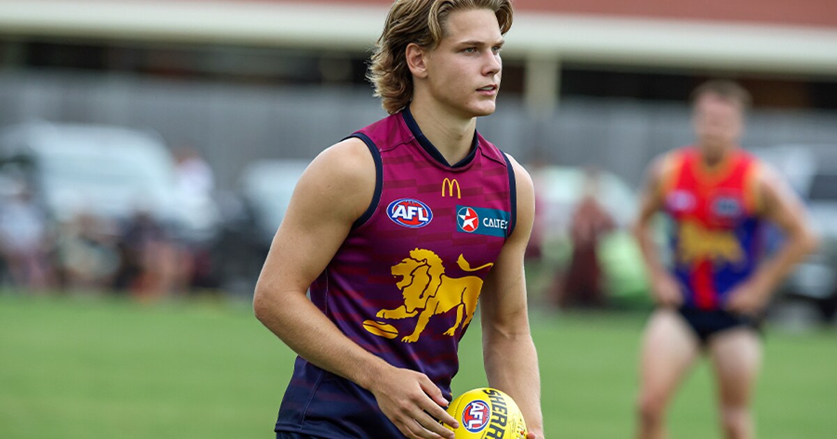 Ashcroft Shining Alongside Star Mids