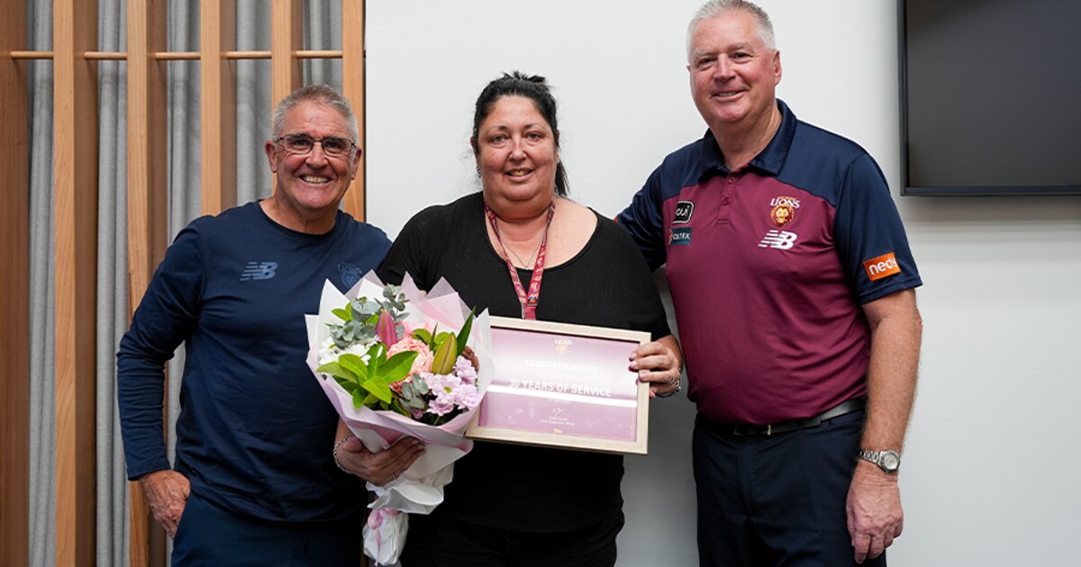 Duncan Celebrates 30 Years With Brisbane Lions